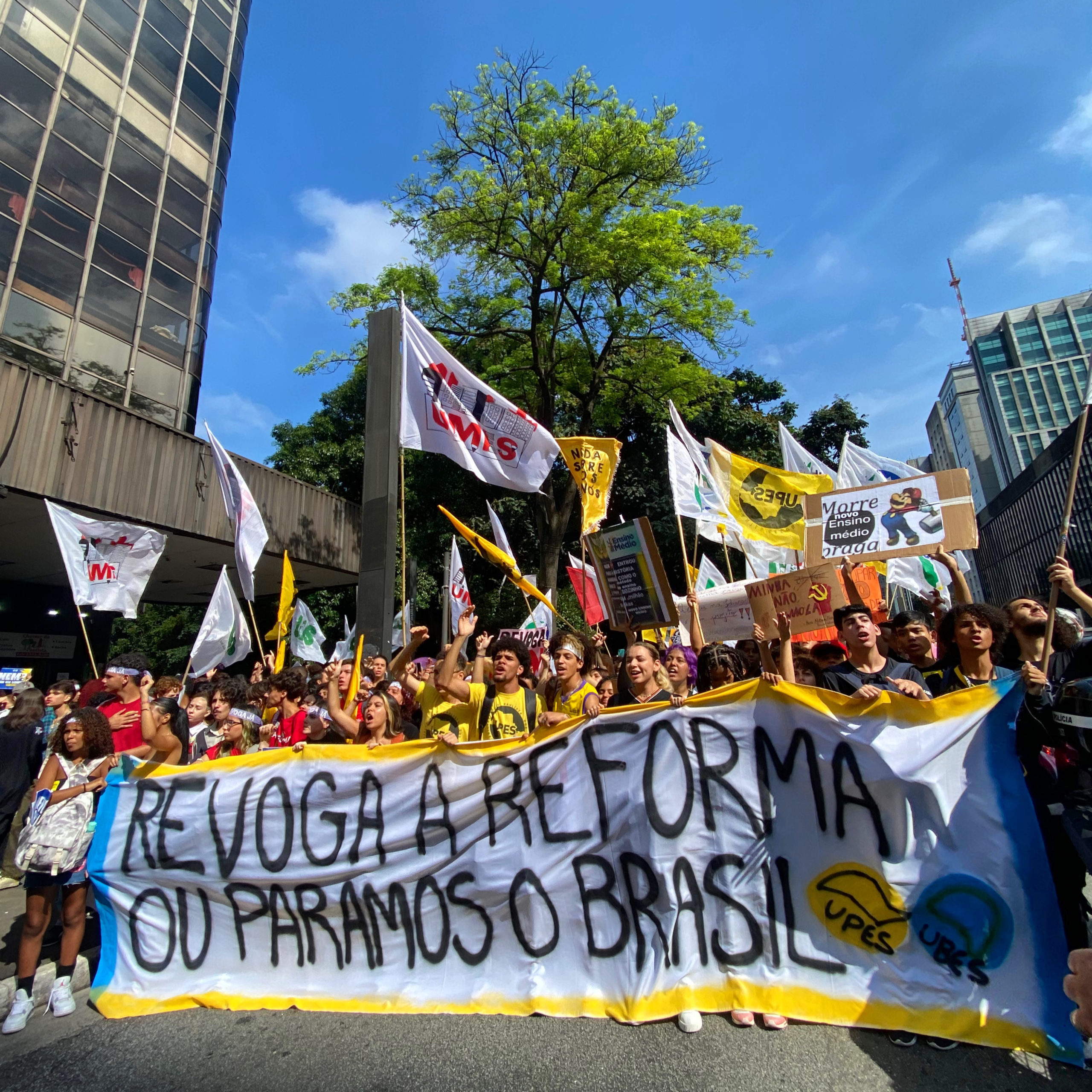 Revoga já! Fizemos o L para isso